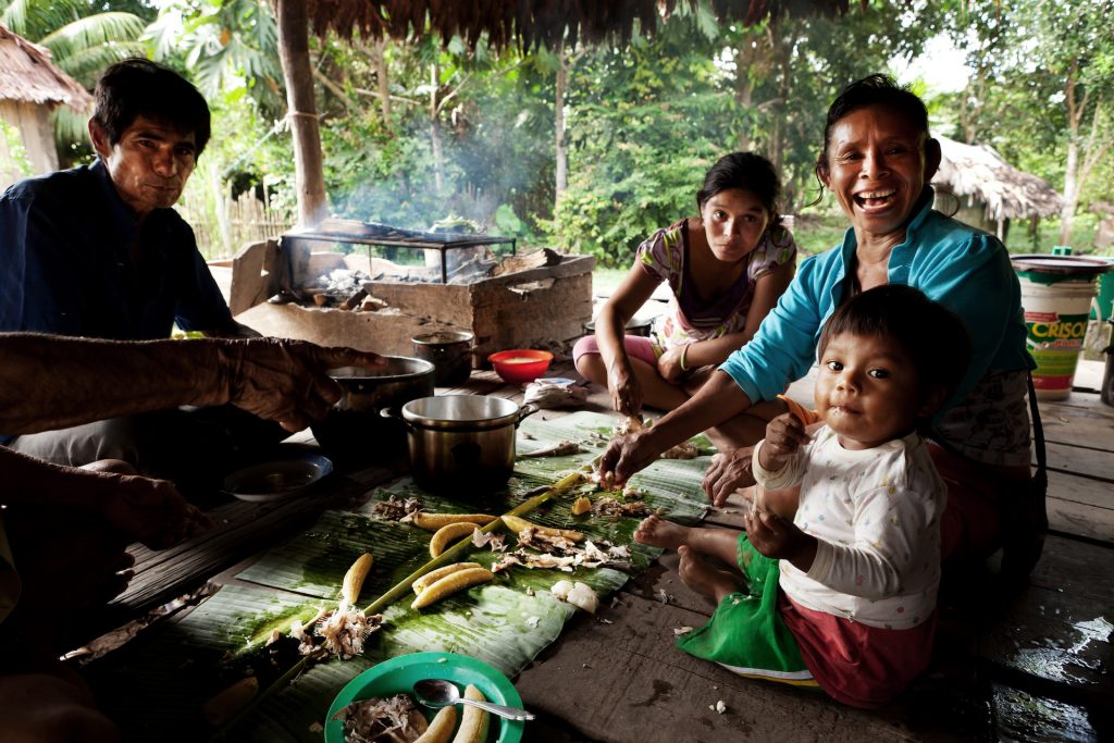 Indigenous family cooking in the Amazon by JJ Huckin | Good Nature ...
